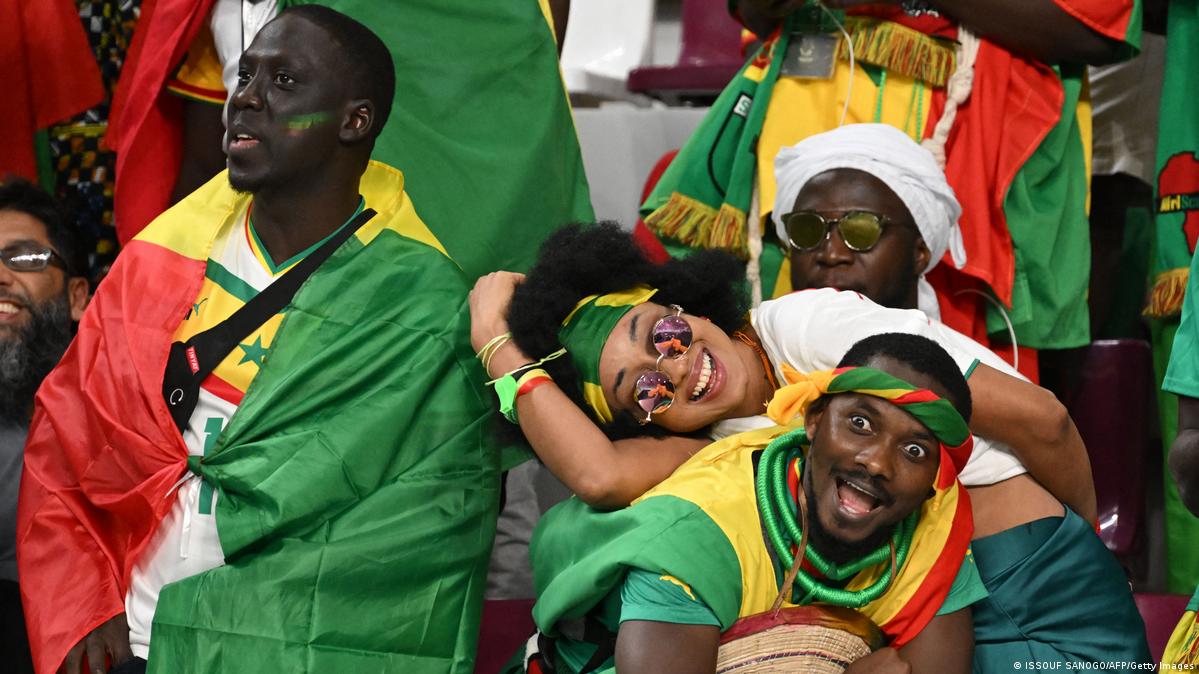 Senegal za ta fafata da Ingila a matakin gaba – DW – 11/30/2022