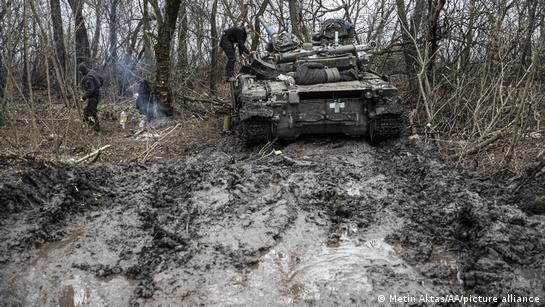 Ukraine counteroffensive: When will the mud season end? – DW – 04/01/2023