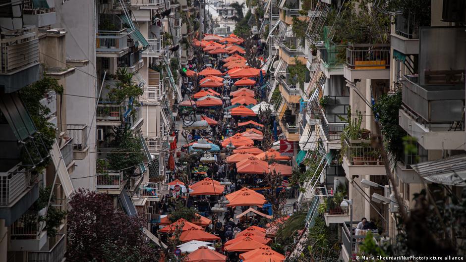 Poverty in Athens – DW – 12/09/2022