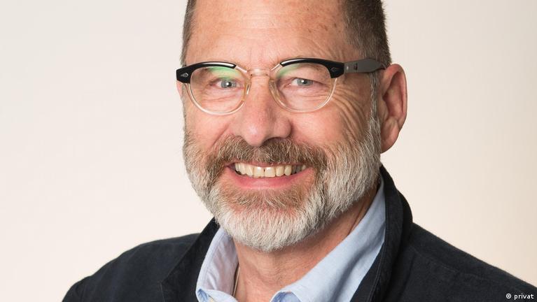 La lucha contra la desinformación empieza por más equidad – DW – 08/12/2022