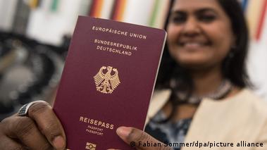 Germany's citizenship law changes take effect – DW – 06/27/2024