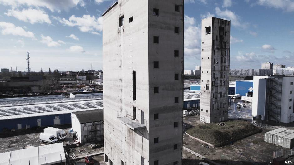 Ugly to aesthetic: Concrete silo turned office – DW – 12/10/2022