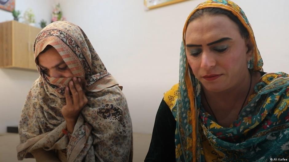 Pakistan's first-ever madrassa for transgender students – DW – 12/08/2022