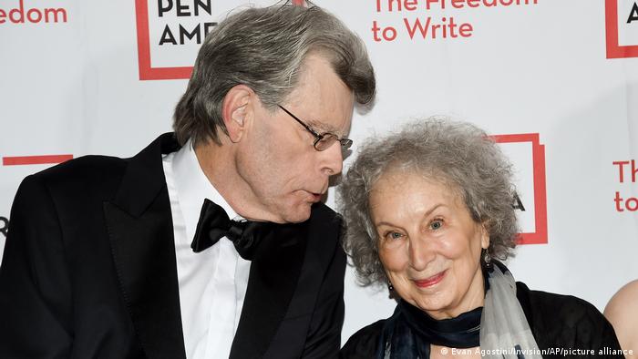Stephen King und Margaret Atwood verhelfen Debüt-Autorin zu Erfolg ...