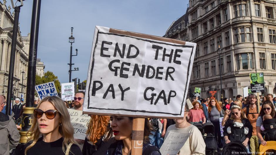 Eu Gender Pay Gap Still At 13 Commission Says Dw 11 14 2023