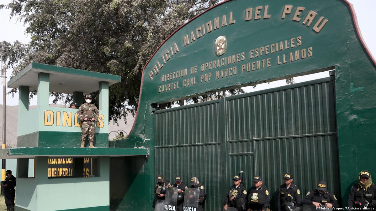 Perú confirma 36 meses de prisión preventiva para Castillo – DW – 01/04 ...