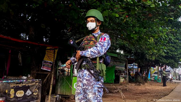 Myanmar junta extends state of emergency on coup anniversary – DW – 02 ... Myanmar junta extends state of emergency on coup anniversary – DW – 02 ...