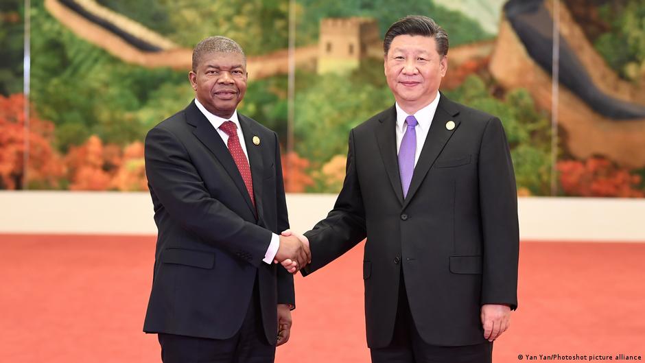 João Lourenço inicia visita oficial de três dias à China – DW – 15/03/2024