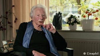 Experimentos médicos en Auschwitz - Clauberg y las mujeres del Bloque ...