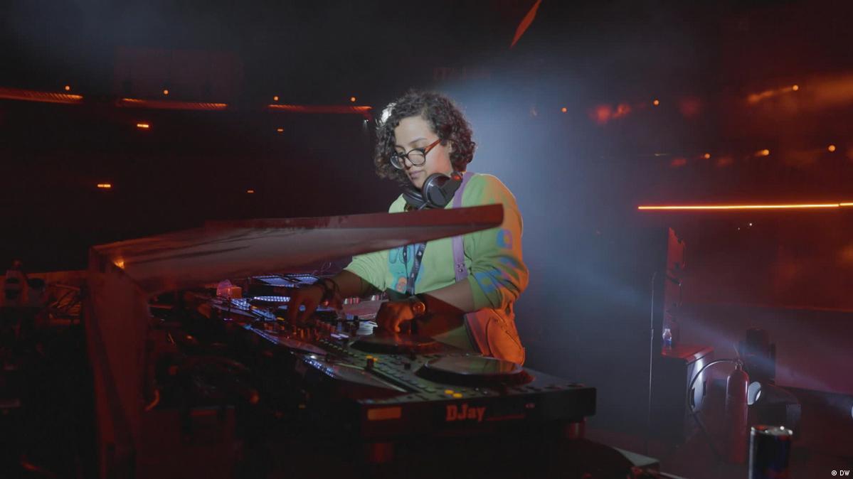 Ser DJ en Arabia Saudita – DW – 13/01/2023