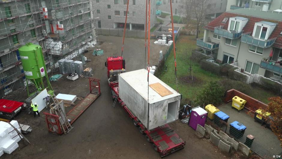 Building housing with Lego-like modules – DW – 01/17/2023