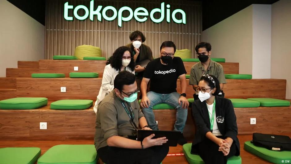 Tokopedia: From small startup to big e-commerce platform – DW – 01/24/2023
