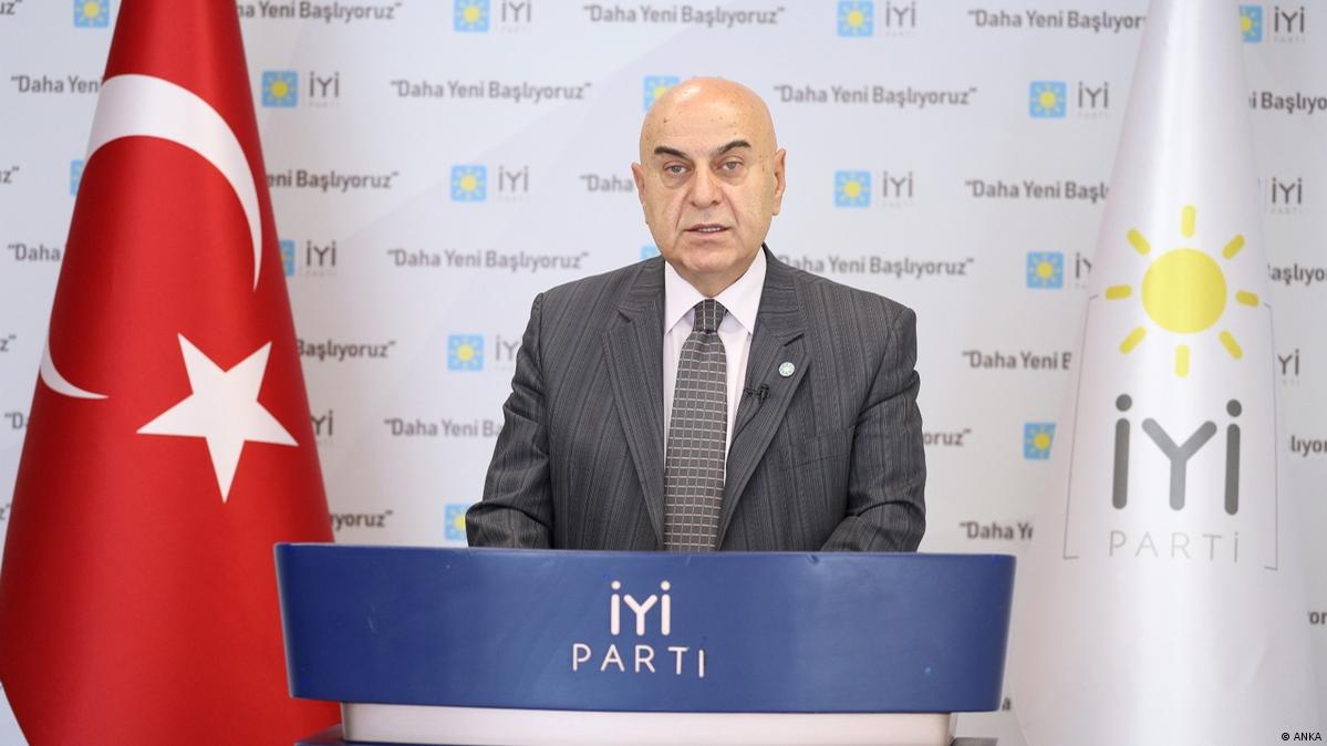 Cihan Paçacı: İYİ Parti'de Kılıçdaroğlu istifası – DW – 26.01.2023