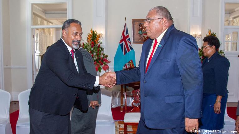 Fiji: Police chief suspended, new PM enacts reforms – DW – 01/27/2023