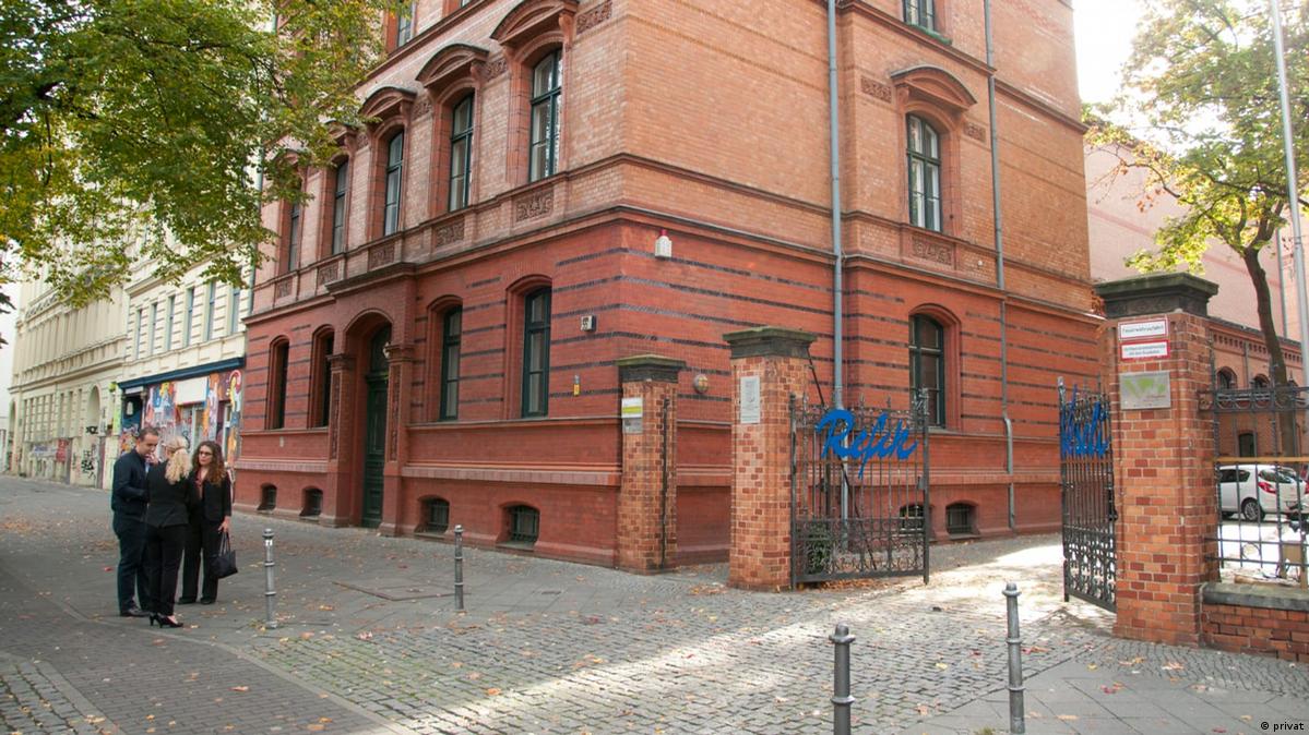 Histori njerëzore:Shkolla me emrin e një shqiptari në Berlin – DW – 27 ...