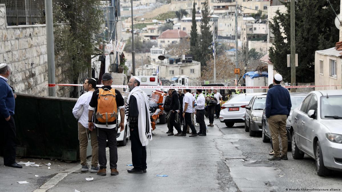Israel plans new counterterrorism measures after attacks – DW – 01/29/2023