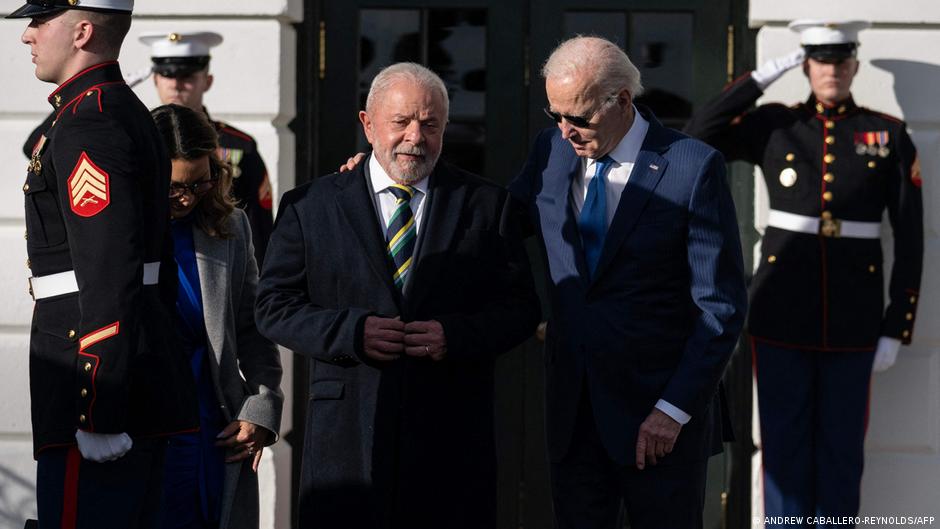Biden and Lula talk democracy, Amazon in Washington – DW – 02/11/2023