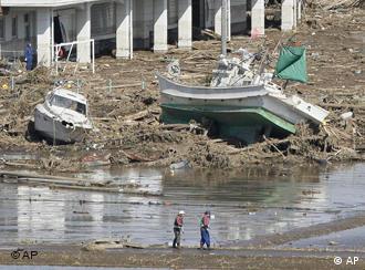 Big Wave Warning – DW – 03/21/2011