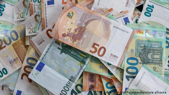 Germany grapples with its 'debt brake' – DW – 11/25/2023