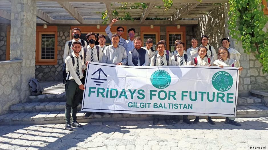 Pakistan: Climate activists pay a high price – DW – 02/15/2023