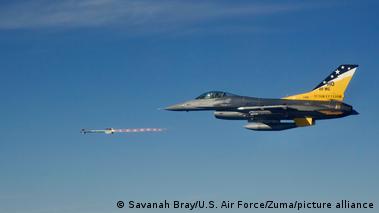 Ukraine updates: US to train Ukrainian F-16 pilots