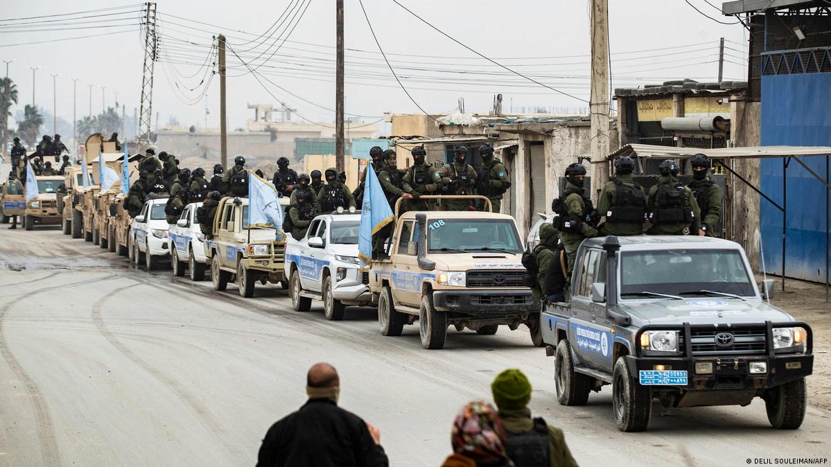 Syria: IS attack in Homs desert kills dozens — state media – DW – 02/18 ...
