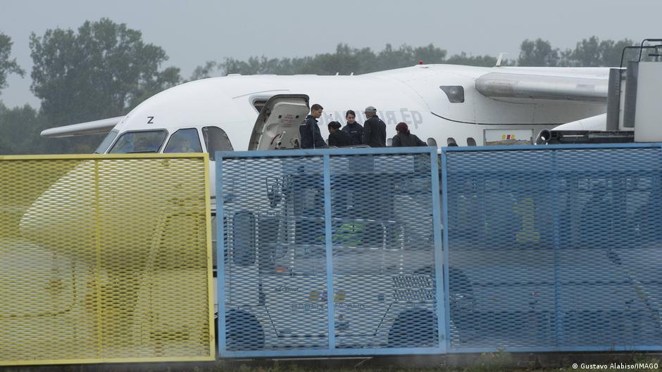 Germany: Migrant deportations rise sharply – DW – 08/19/2023