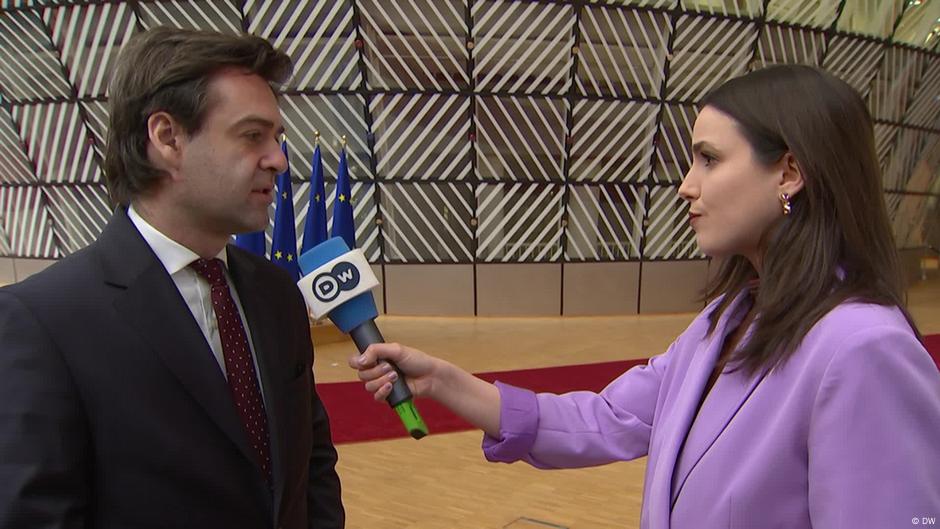 Moldova Calls For Eu Sanctions On Oligarchs Dw 02 20 2023