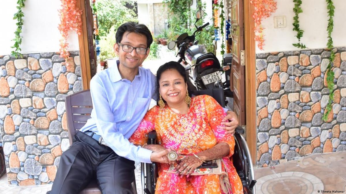 How Indians with disabilities find love through dating apps – DW – 02 ...