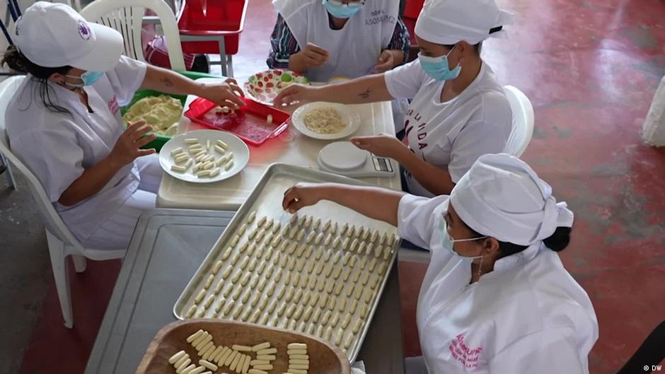 Baking for peace in Colombia – DW – 02/28/2023
