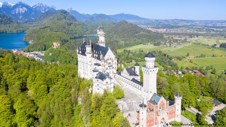 Neuschwanstein to bid for UNESCO status after referendum