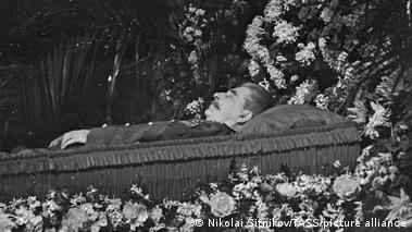 Why the cult of Josef Stalin is flourishing – DW – 03/06/2023