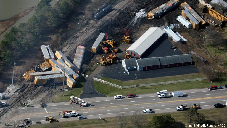 US: Norfolk Southern freight train derails again in Ohio – DW – 03/05/2023