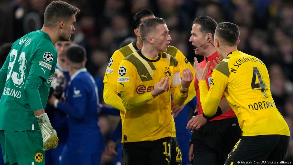 Havertz takes his second chance as Dortmund miss theirs
