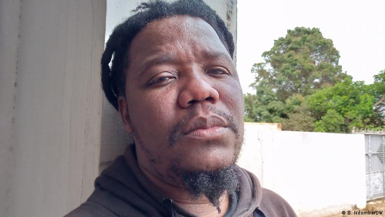 Gangsta: "Eles querem ter-nos sob controlo" – DW – 13/03/2023