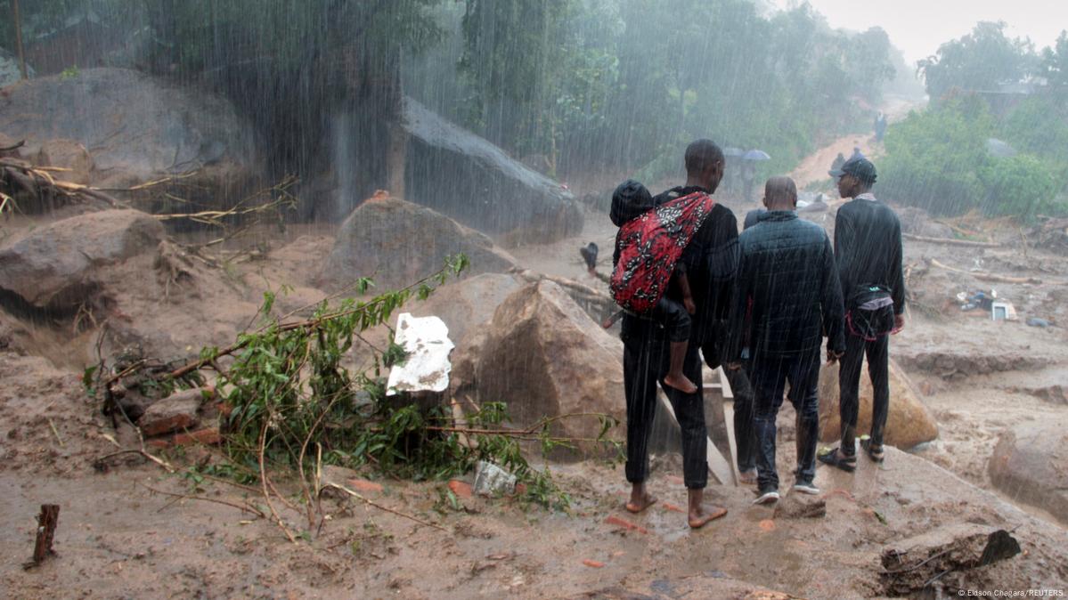 Idadi ya waliofariki kutokana na kimbunga Freddy yafika 100 – DW – 14. ... Idadi ya waliofariki kutokana na kimbunga Freddy yafika 100 – DW – 14. ...