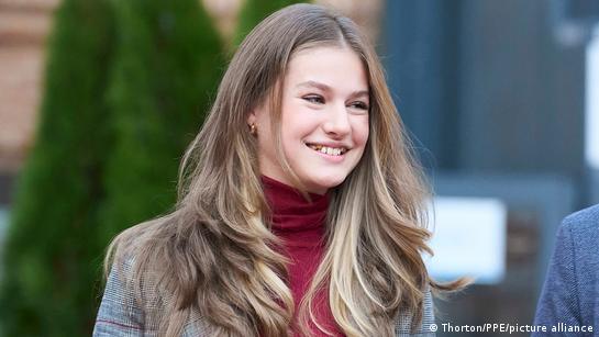 Spain's Princess Leonor to undergo 3 years military service – DW – 03/14/2023