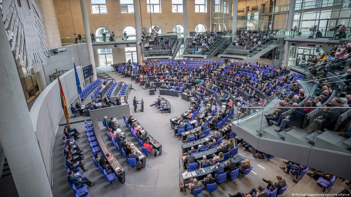 German election: Winning candidates angry over lost seats – DW – 02/28/2025