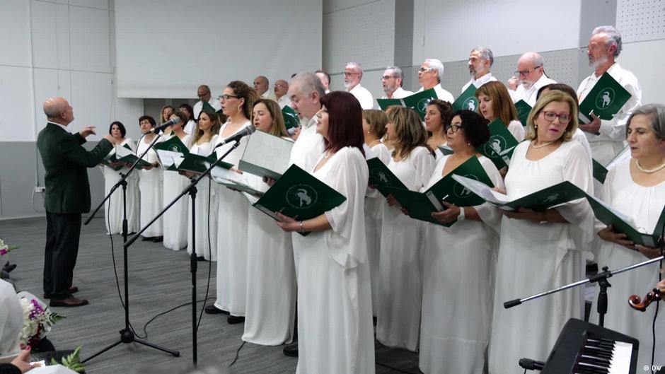 Overcoming the division of Cyprus with song