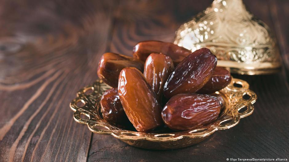 The Ultimate Health Benefits of Dates: A Nutrient-Rich Superfood to ...