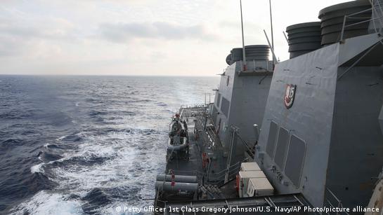 US, China stage concurrent exercises in the South China Sea