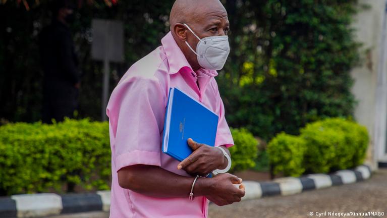 Héroe de filme "Hotel Ruanda" será liberado de prisión – DW – 24/03/2023