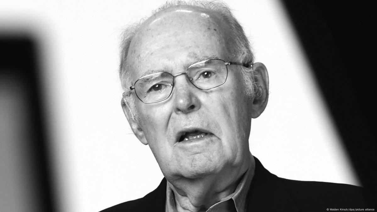 Gordon Moore KiiaShifra
