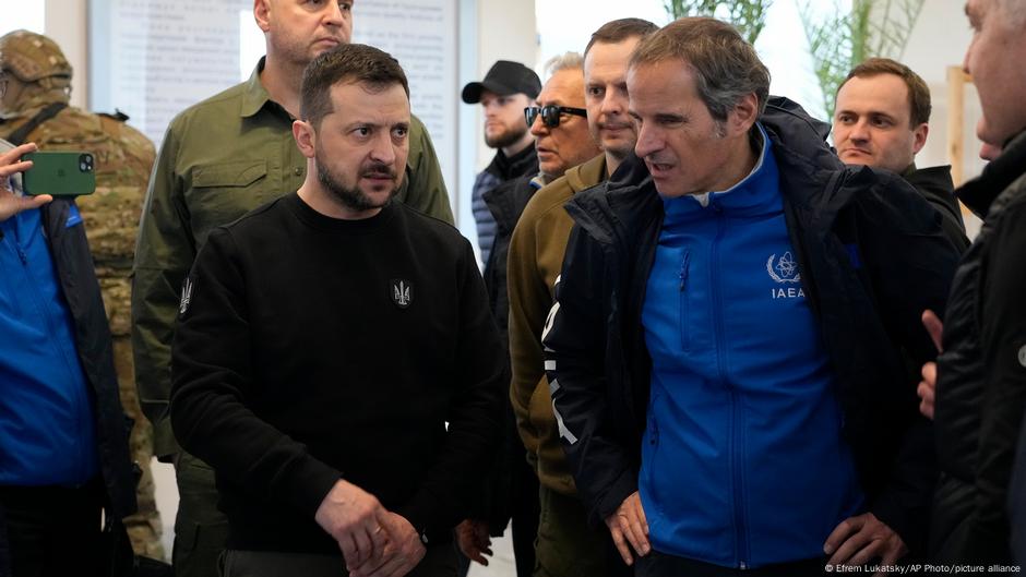 Ukraine updates: Zelenskyy, IAEA chief visit Zaporizhzhia – DW – 03/27/2023 Ukraine updates: Zelenskyy, IAEA chief visit Zaporizhzhia – DW – 03/27/2023