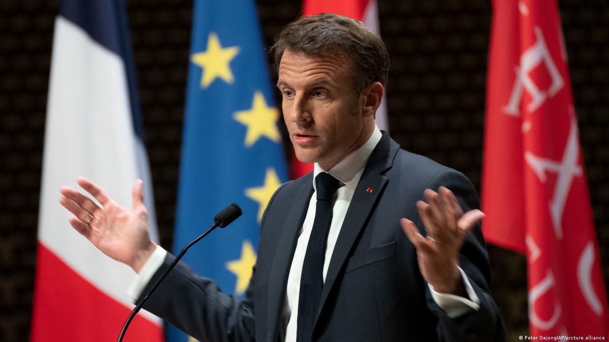 France's Macron says Europe must shape its own destiny – DW – 04/11/2023