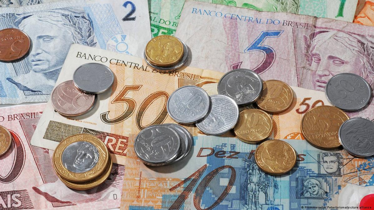 Há 30 anos era dada a largada do Plano Real – DW – 27/02/2024