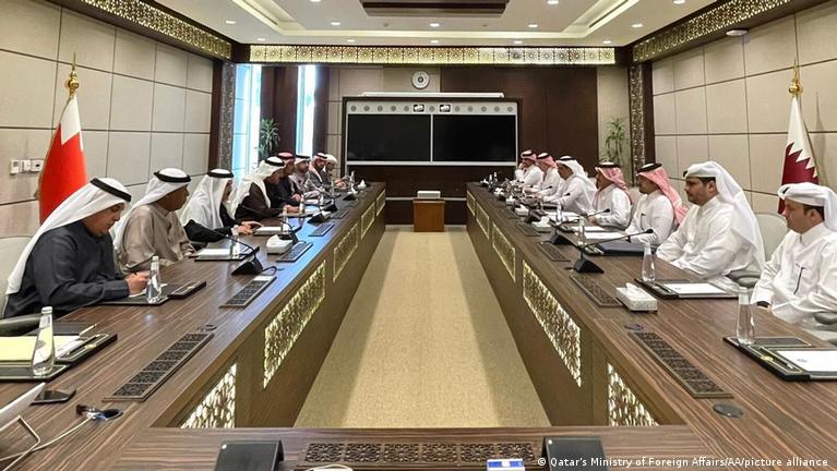 Bahrain and Qatar to restore diplomatic ties after blockade