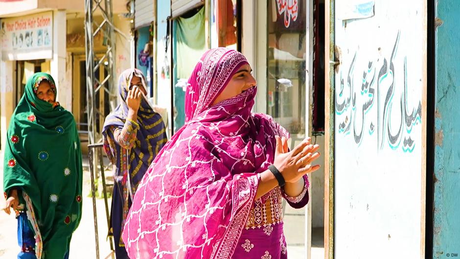 Pakistani Transgender Women At Risk Of Violence Dw 04 13 2023