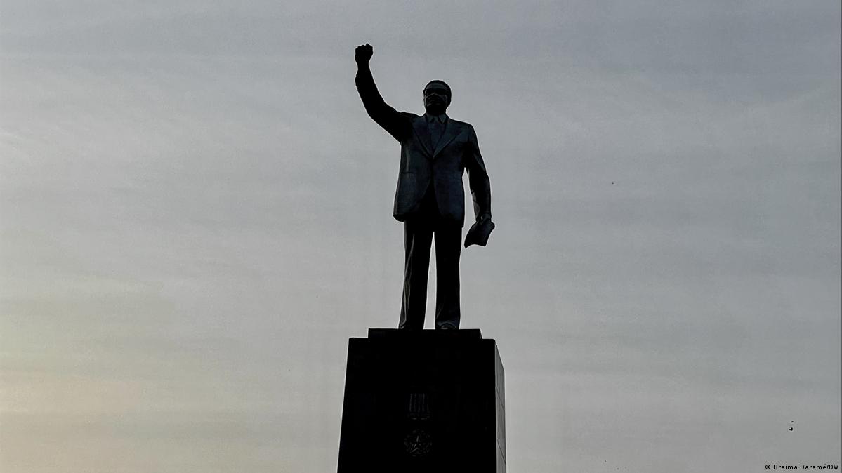 Angola celebra 48 anos de independência – DW – 11/11/2023