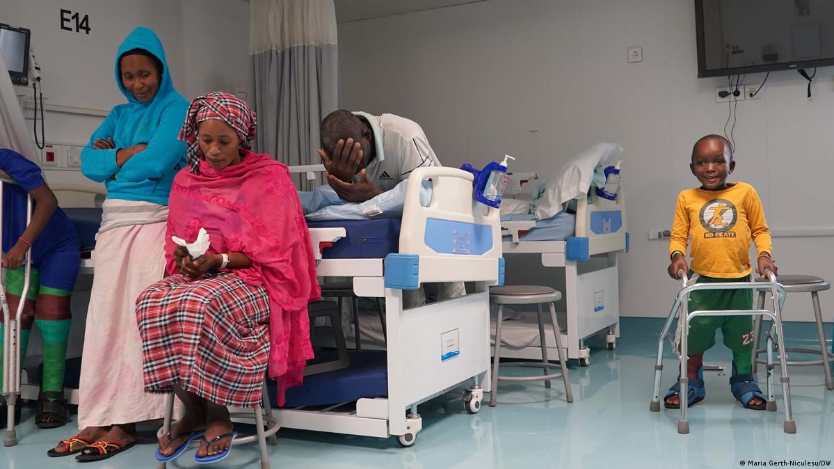Mercy Ships en escale au Sénégal pour sauver des vies – DW – 21/04/2023